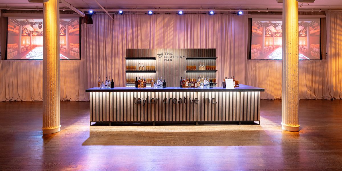 Taylor Creative Inc. | New York Rentals | 5314 photos | PartySlate