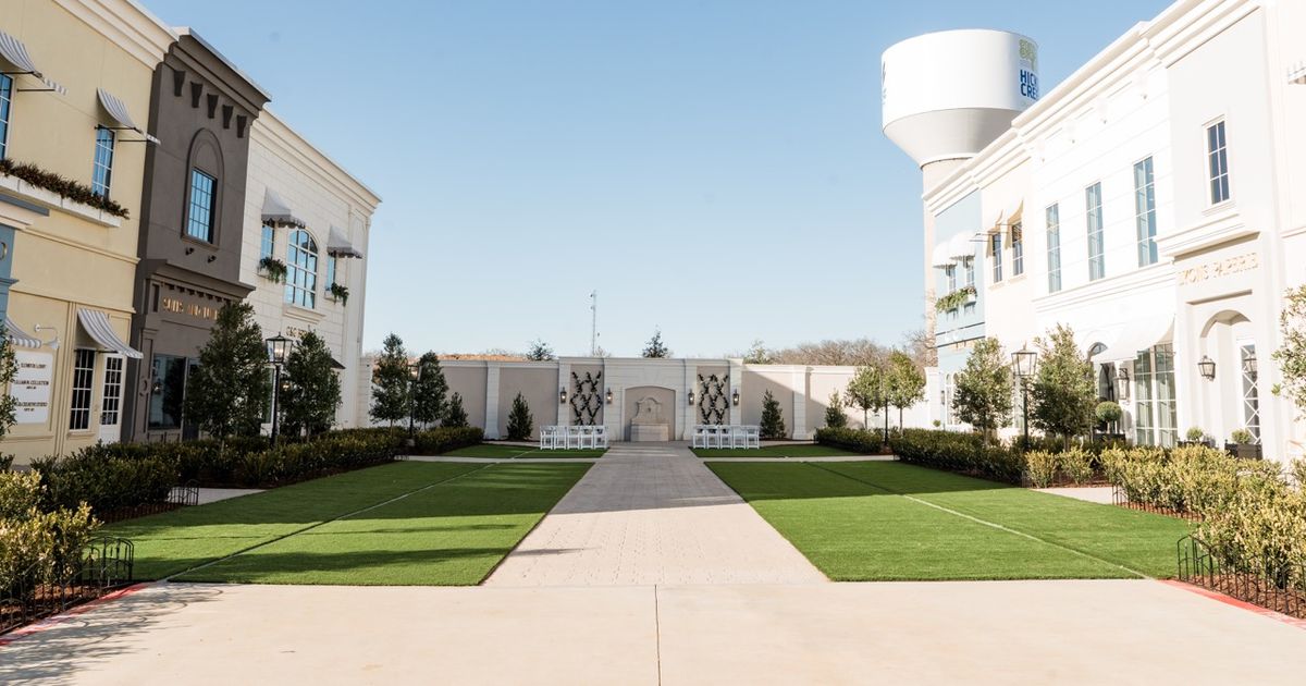 The Olana Design Center | Hickory Creek Venue | 326 photos | PartySlate