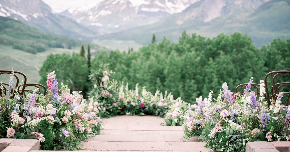 Dahlia Floral | Montrose Design & Floral | 114 photos | PartySlate