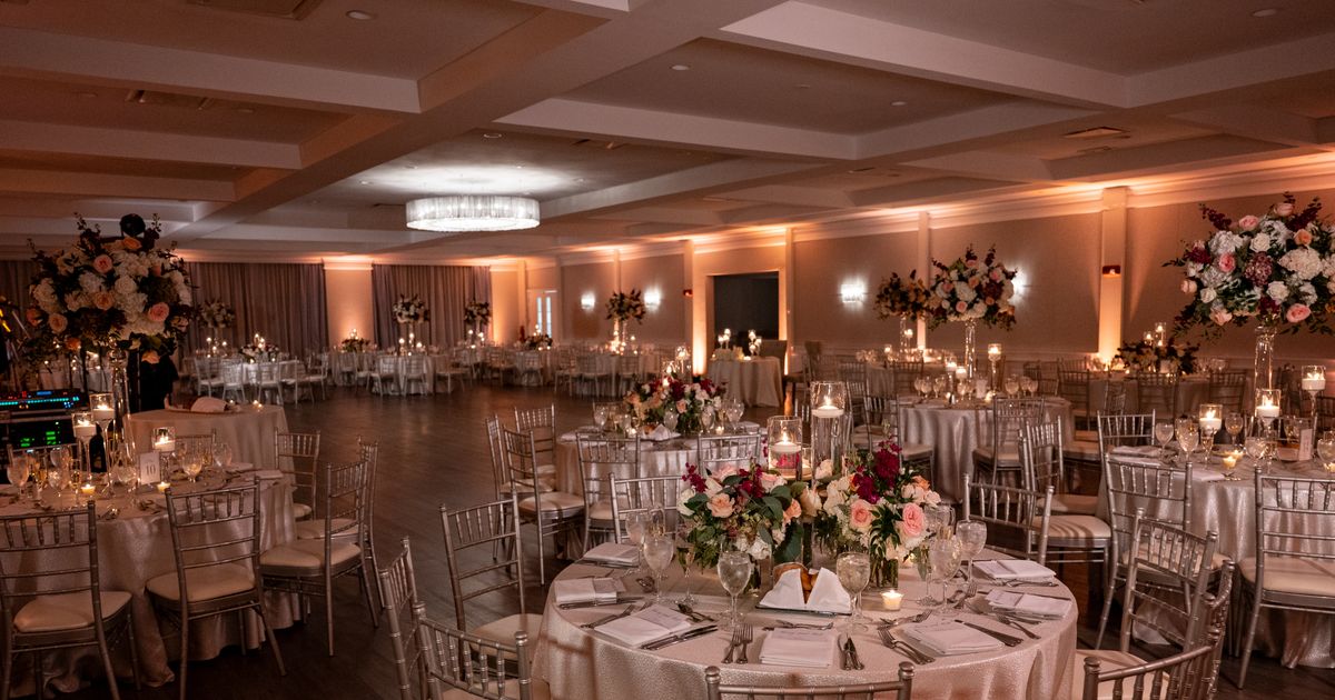 Engineers Country Club | Roslyn Venue | 238 photos | PartySlate
