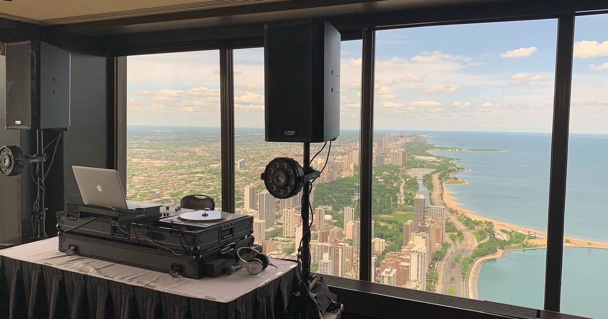 DJ-Chicago | Chicago Entertainment | PartySlate